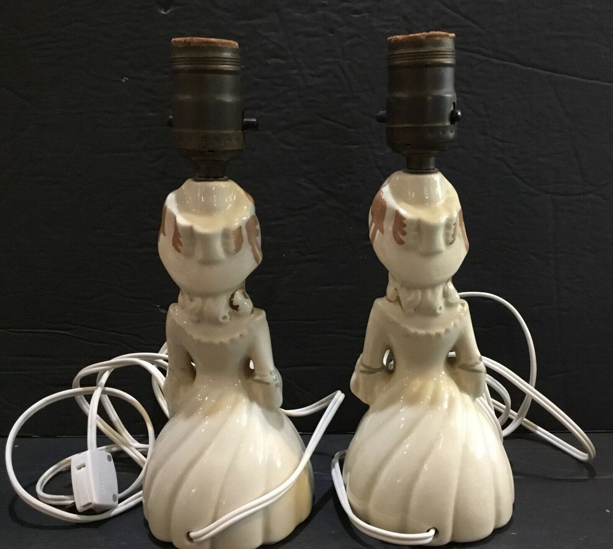Set of (2) Porcelain Lady Victorian Woman Electric Boudoir Table Lamps ...